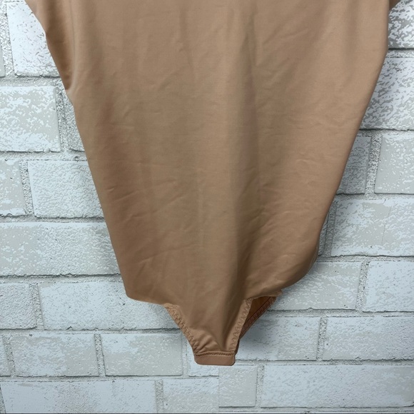 Assets By Spanx | Intimates & Sleepwear | Assets By Spanx Low Back ...